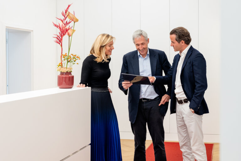 Deutsche Private Equity's investor structure - DPE